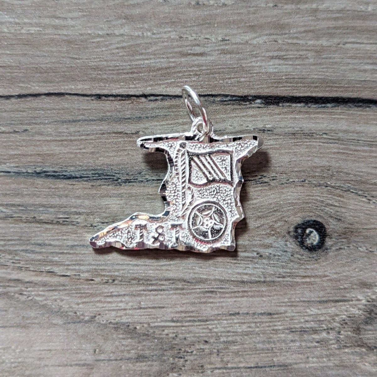 Trinidad Map Pendant in 925 Sterling Silver – Caribbijou Island Jewellery